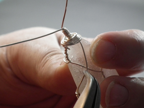 How to Wire-Wrap Beach Glass the Easy Way – Gayle Bird Designs