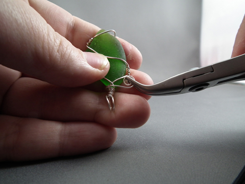 How to Wire-Wrap Beach Glass the Easy Way – Gayle Bird Designs